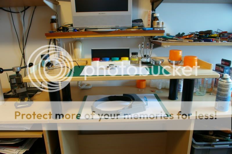 Home-made watchmaker's bench extension